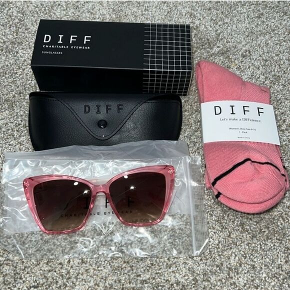 Diff Eyewear | Accessories | Diff Becky Ii Pink And Gold Sunglasses ...